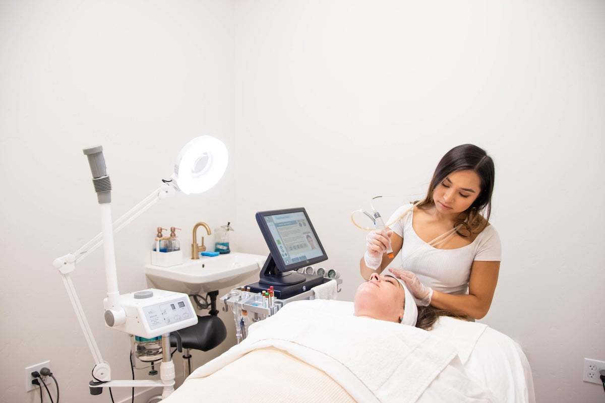 HydraFacial vs. Chemical Peel — Which One is Right for Your Skin ...